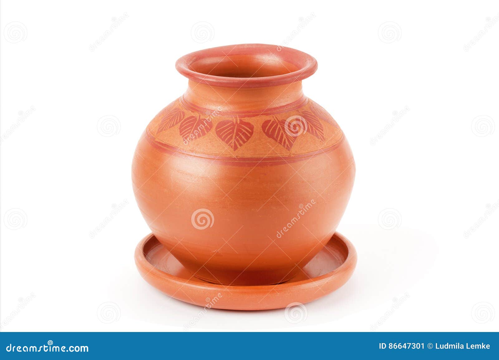 Clay pot and plate . stock image. Image of decoration - 86647301