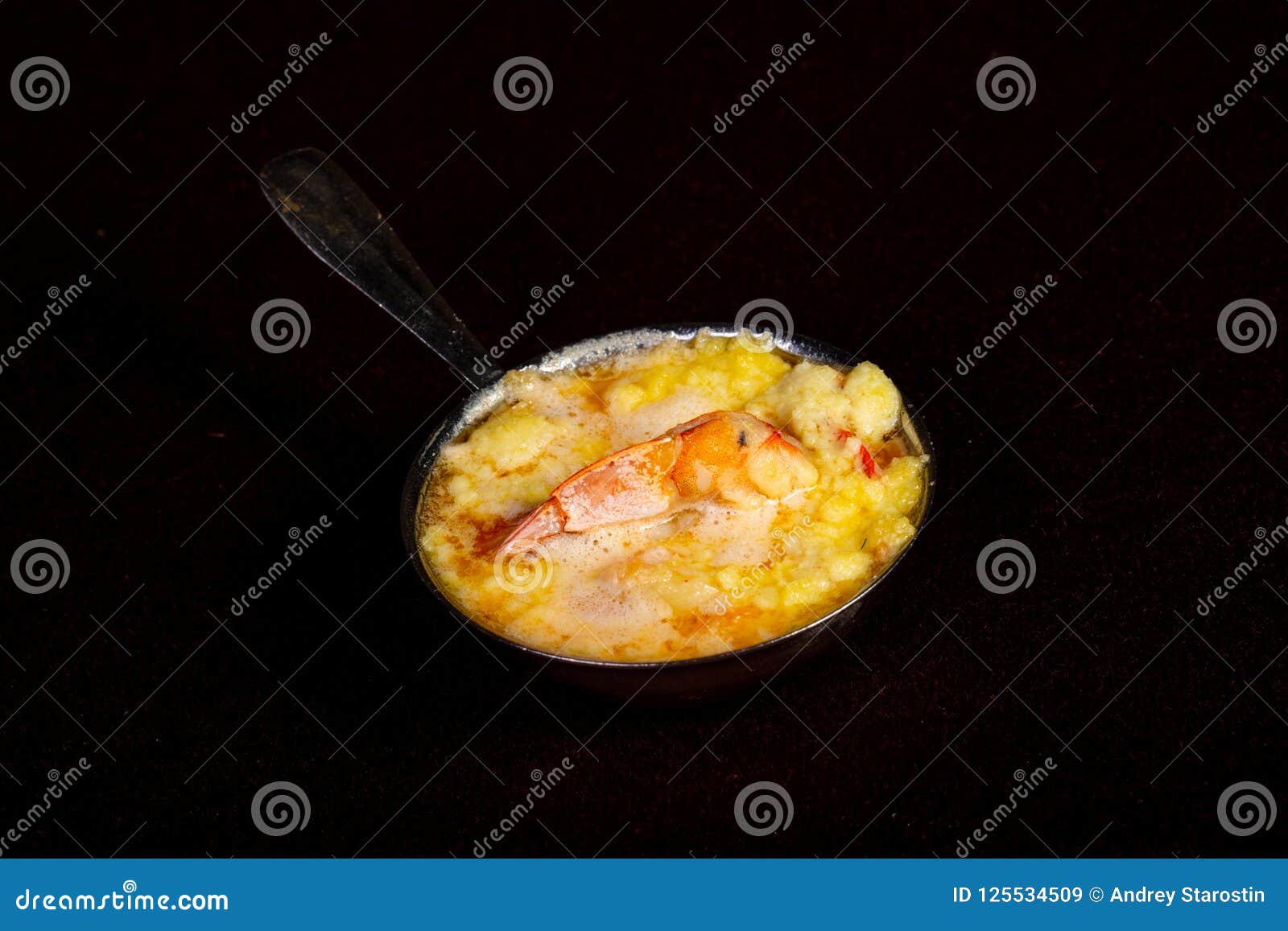 Clay pot with prawn stock image. Image of shrimp, moqueca - 125534509