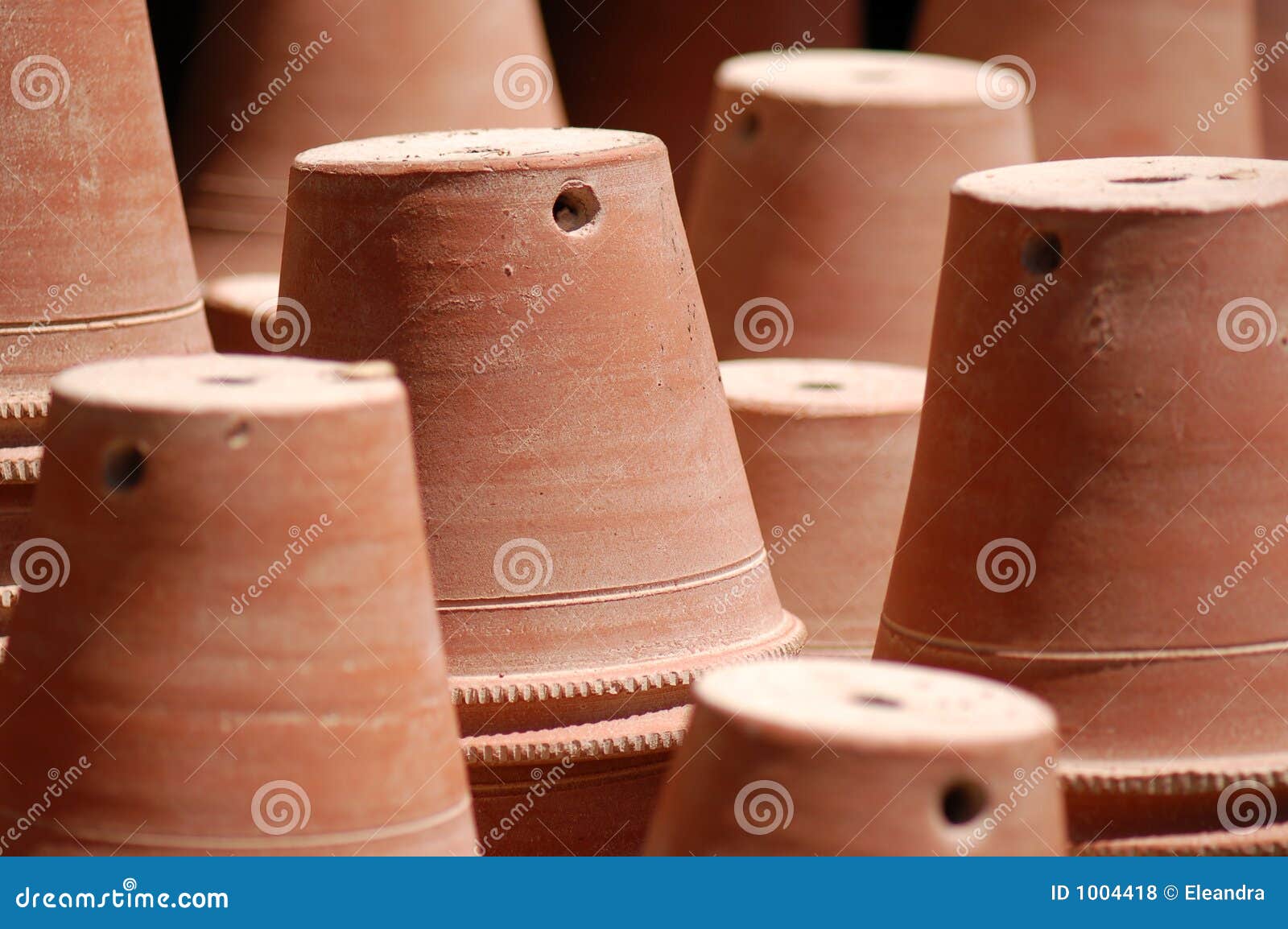 Clay Pots Picture. Image: 1004418