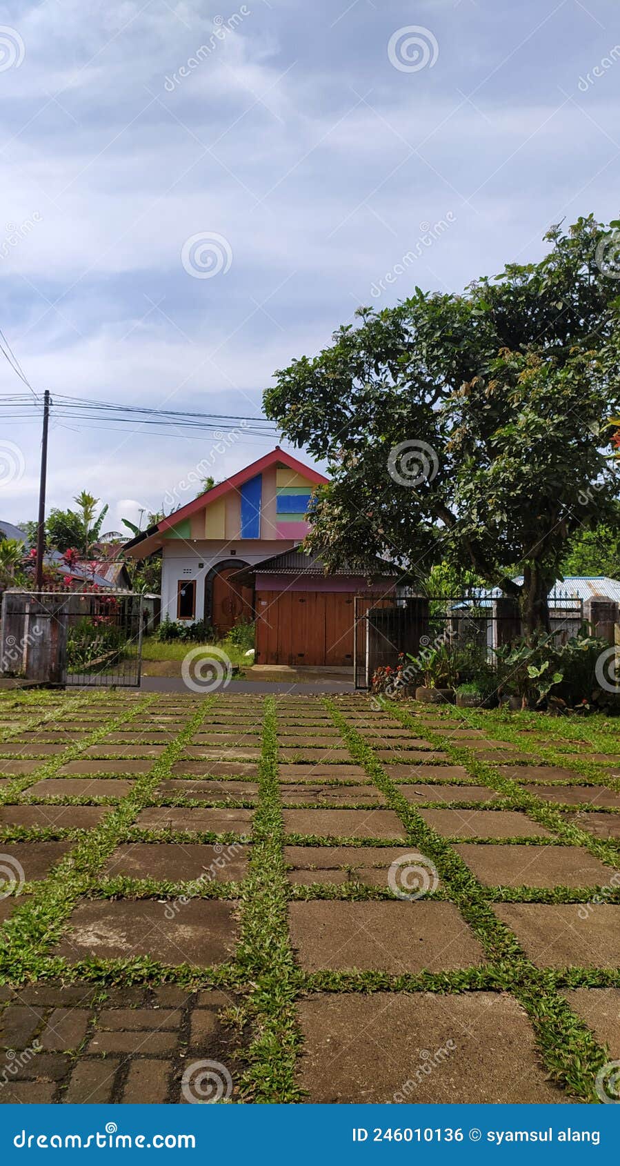 Clean and Beautiful Home Page Stock Photo - Image of suburb, property ...