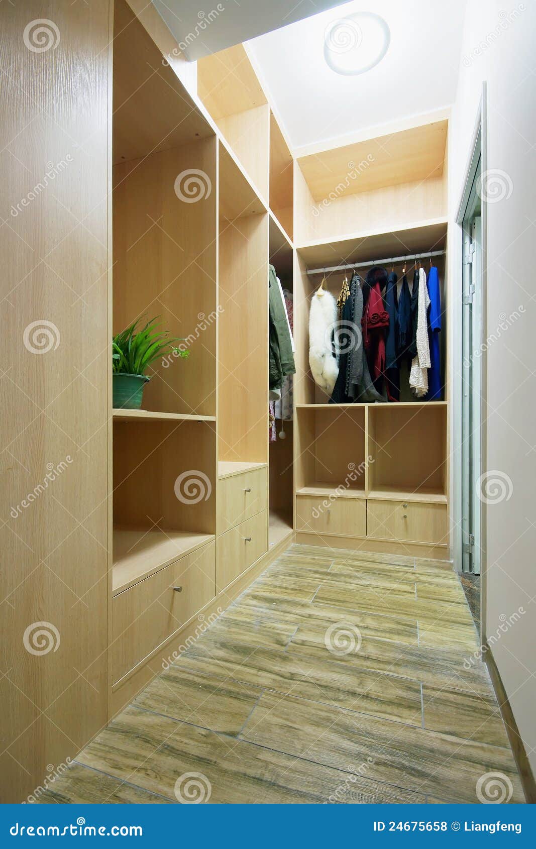 Clean closets stock photo. Image of home, cabinet, decoration - 24675658