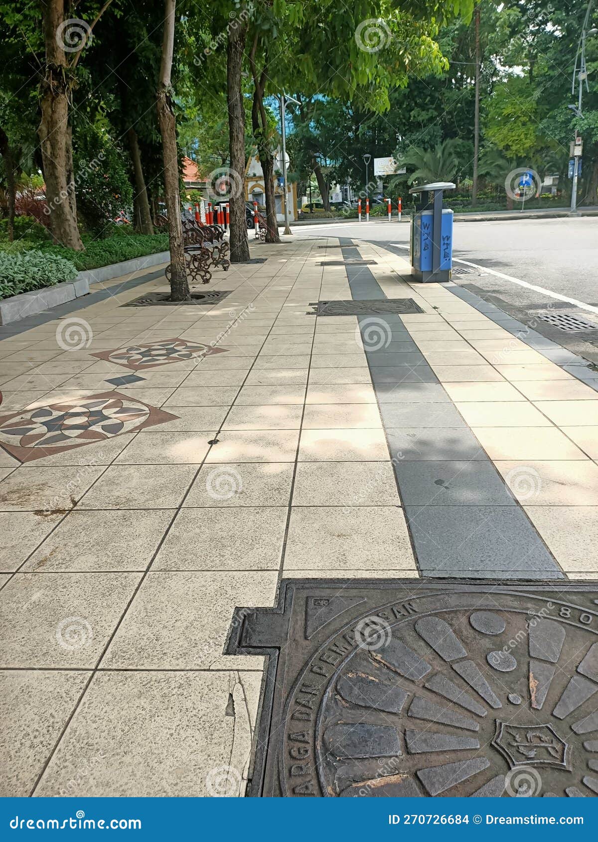 Clean and Comfortable City Park Area Stock Photo - Image of area, clean ...