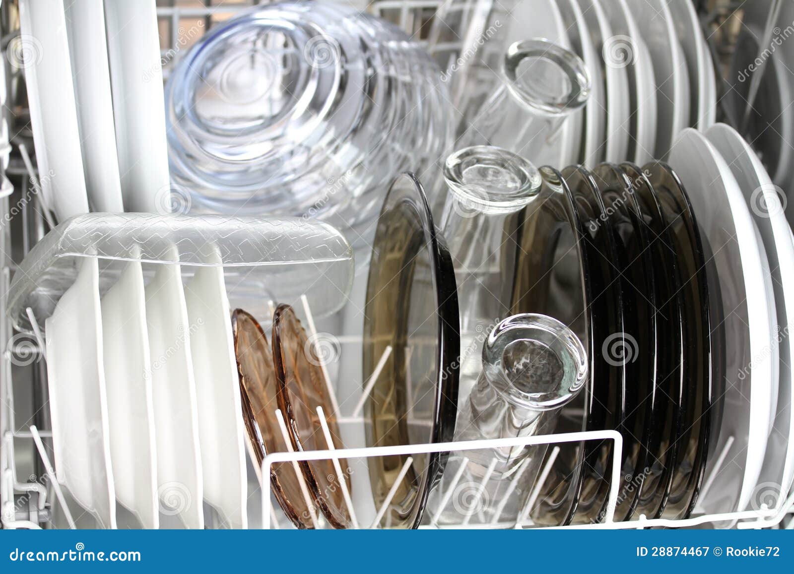 Clean dishes stock image. Image of hygiene, kitchen, tableware - 28874467