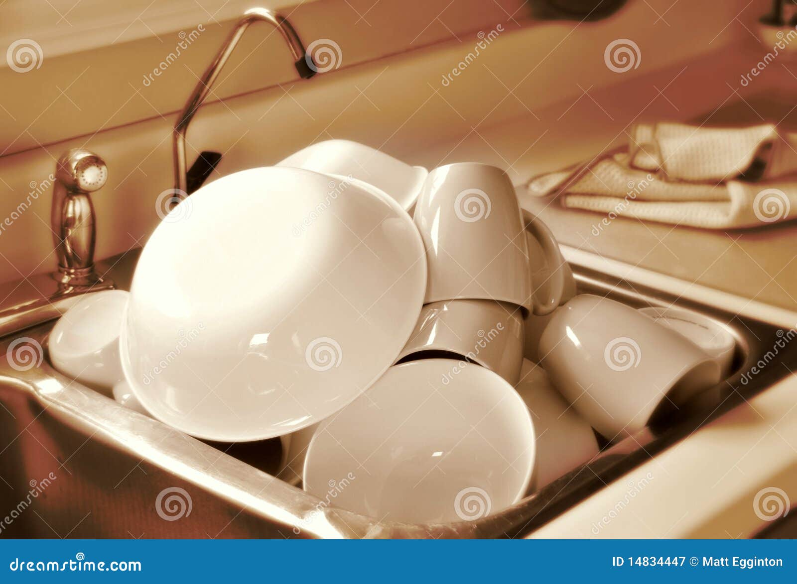 Clean dishes in sink stock image. Image of kitchenware - 14834447