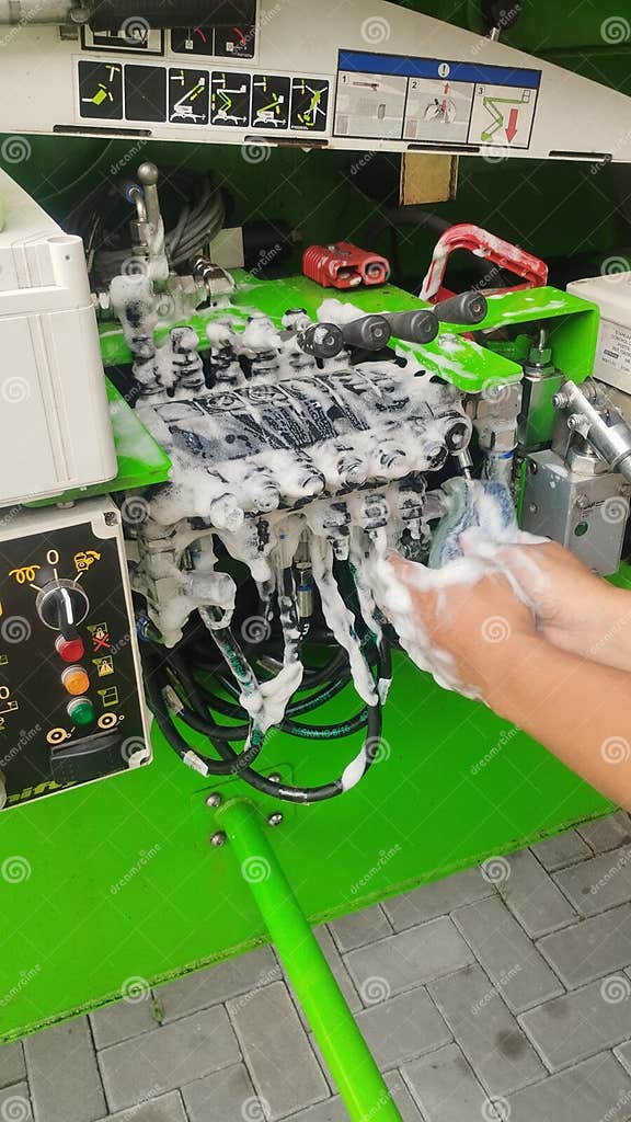 Clean the Oil in the Engine with Soap Foam Stock Image - Image of ...