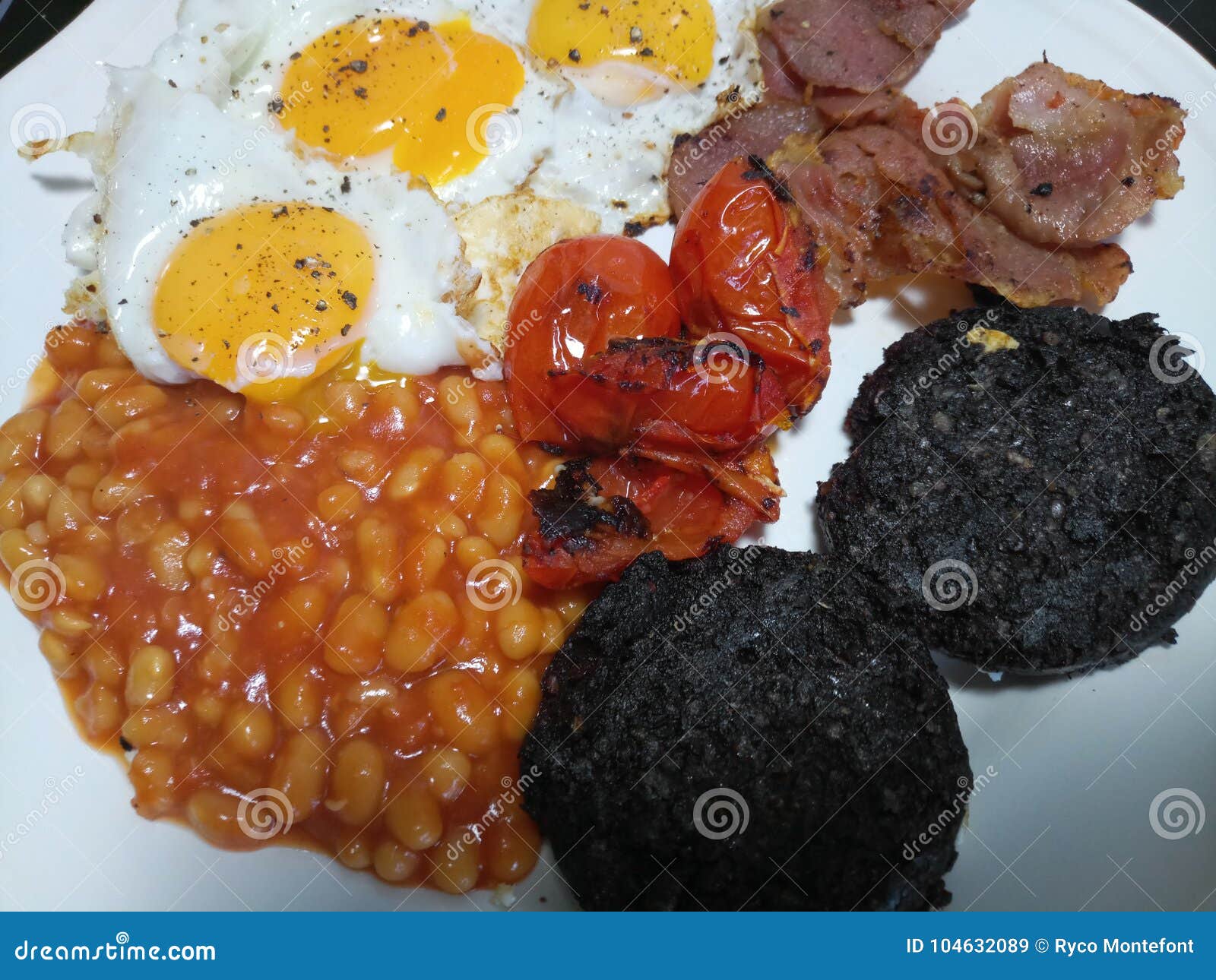 Hot Freshly Cooked Full English Breakfast Stock Image - Image of full ...
