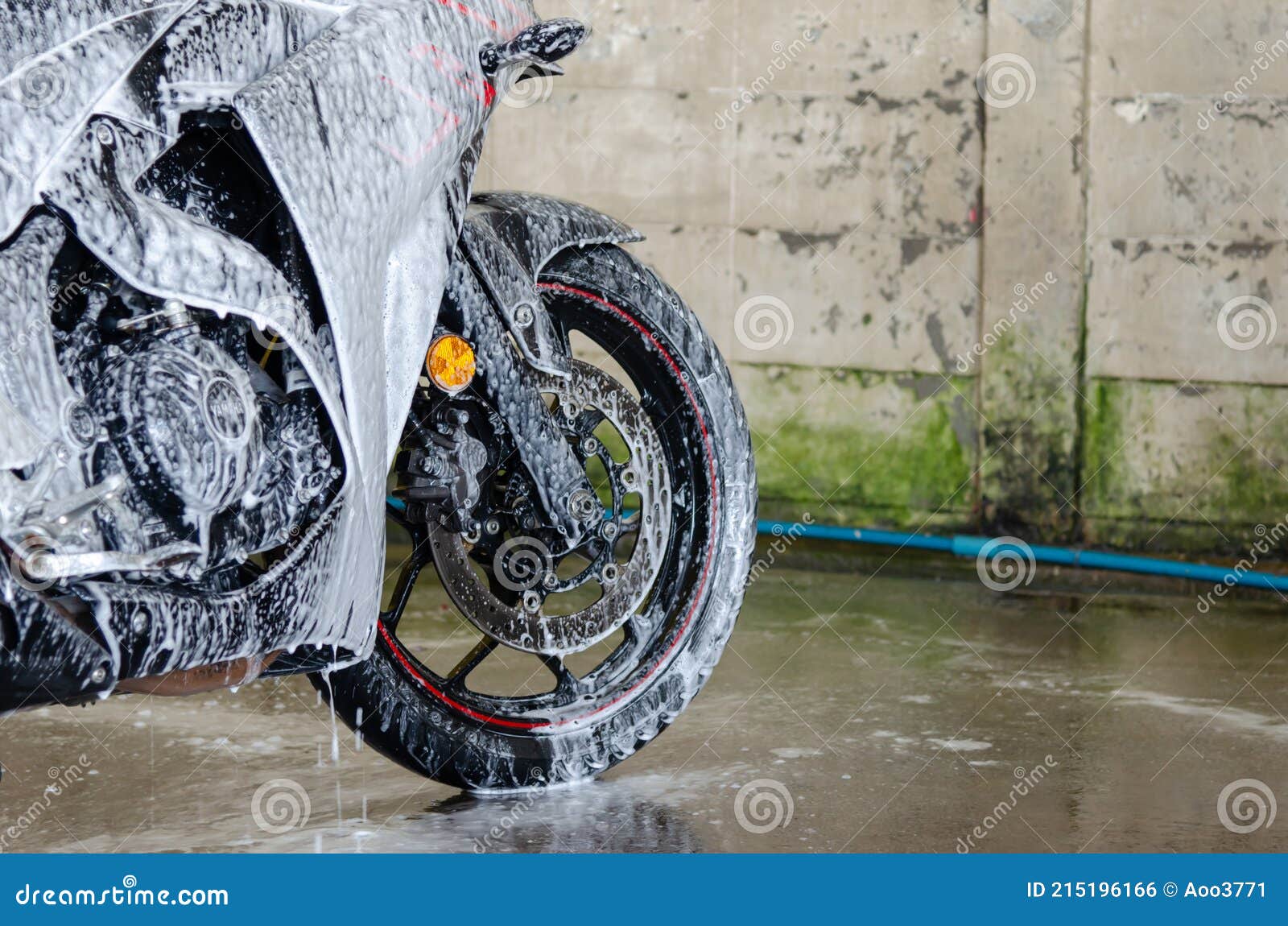 Motorcycle Car Wash Motorcycle Big Bike Cleaning With Foam Injection ...