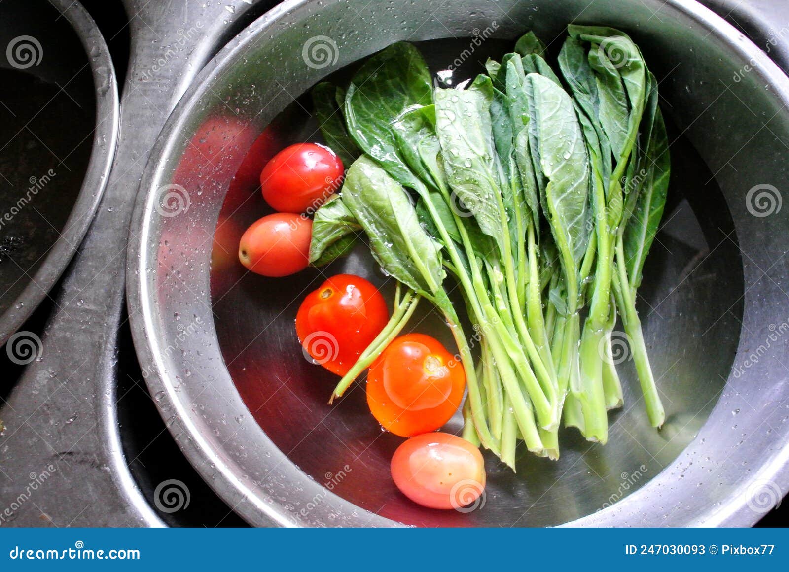 Clean vegetables in basin stock image. Image of ingredient - 247030093