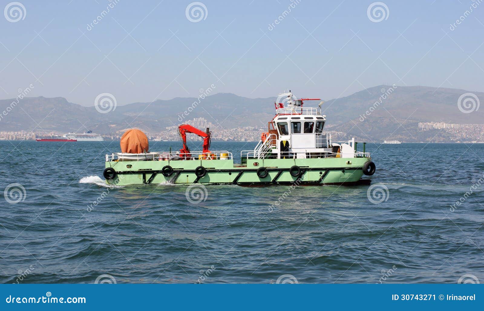 Cleaner Ship Cleaning Water Stock Image - Image of house, foam: 30743271