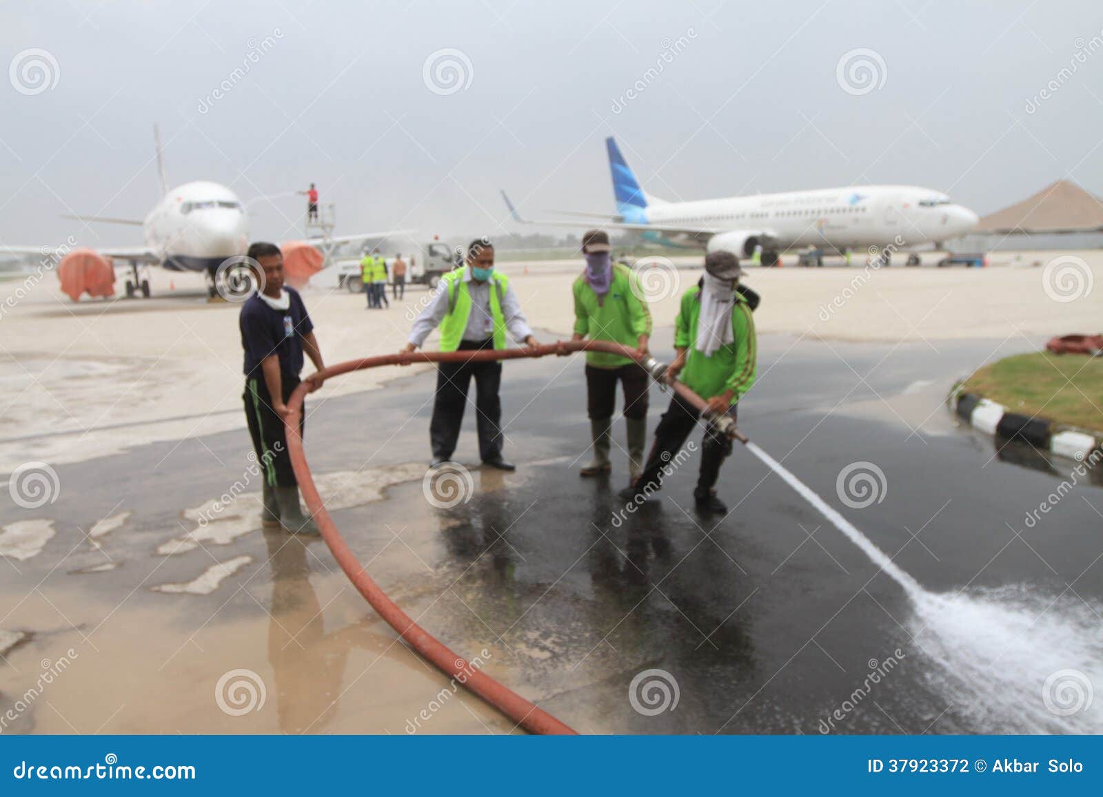 Cleaning Airport from Volcanic Ash Editorial Photography - Image of ...