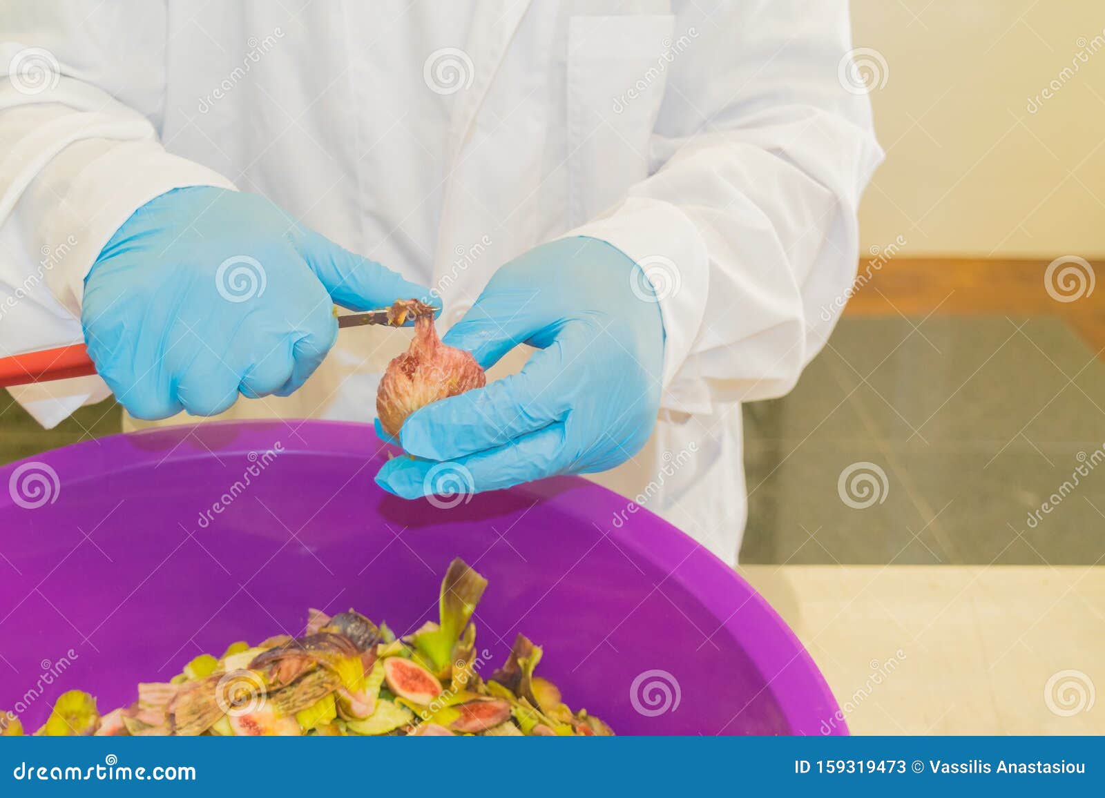 Cleaning Fig To Make Fig Marmalade. Stock Image - Image of dessert ...