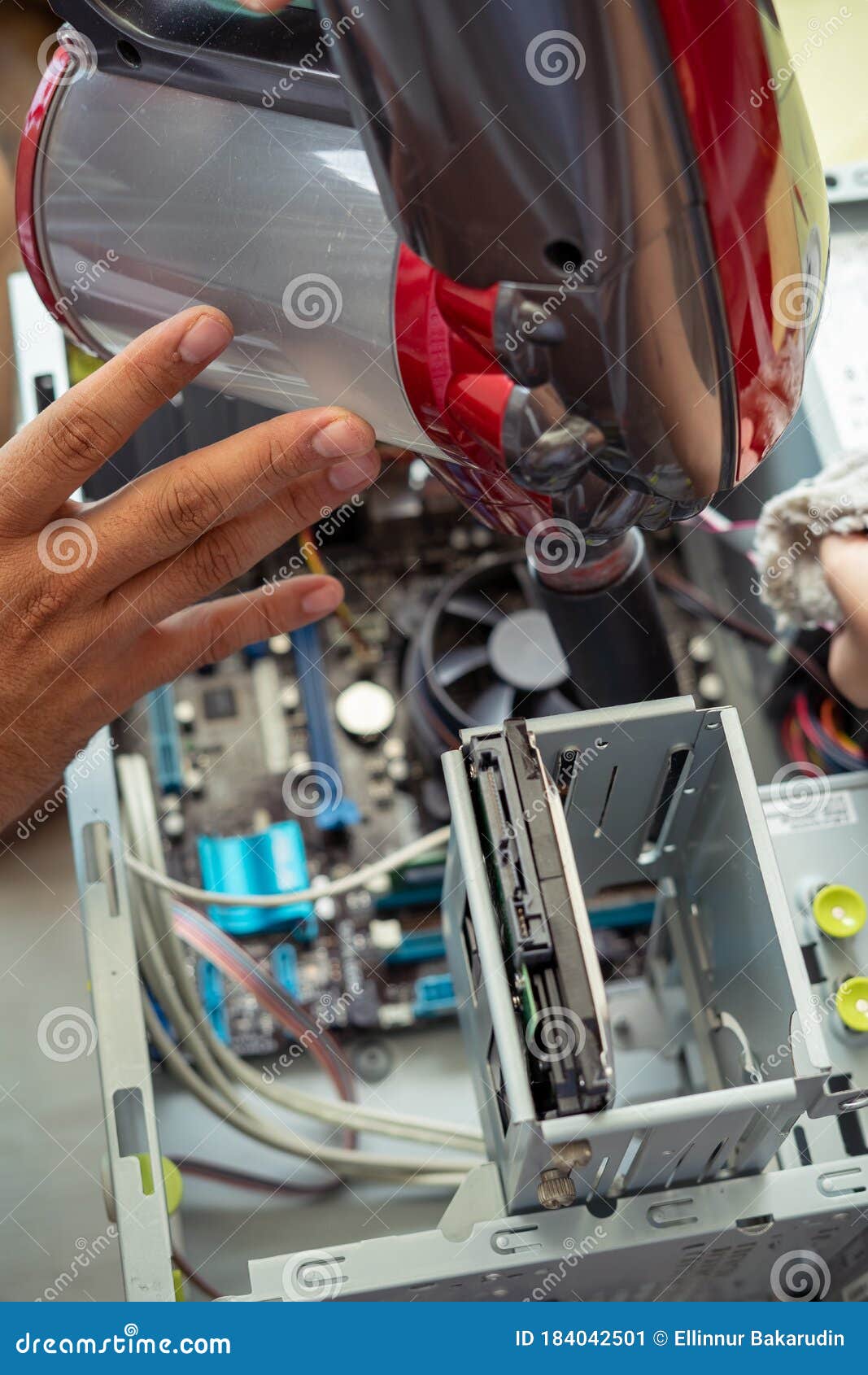 Cleaning and Fixing the Personal Computer PC with a Vacuum Cleaner ...