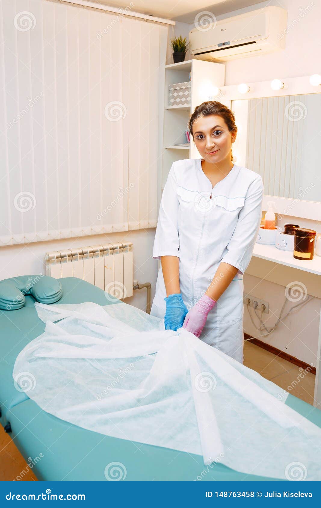 Cleaning of the Workplace in the Spa Stock Photo - Image of cleanliness ...