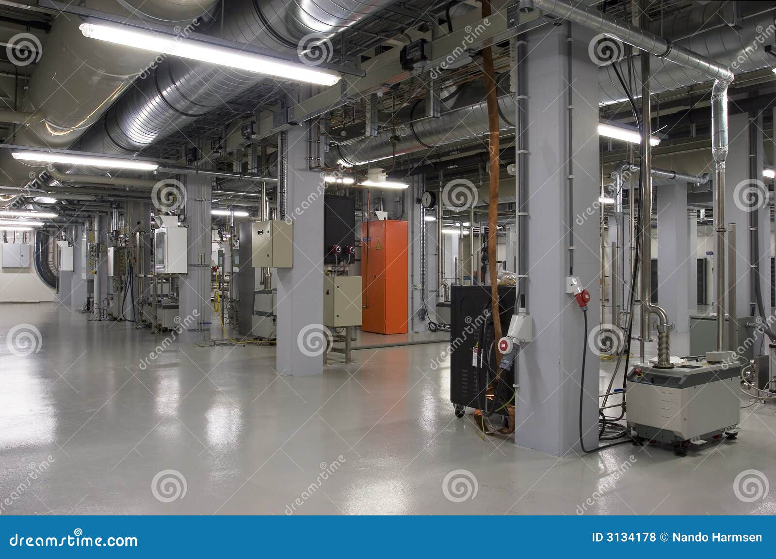 Cleanroom subfab stock photo. Image of pipes, hightech - 3134178