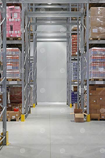 Clear Aisle Warehouse stock image. Image of empty, clean - 292399607