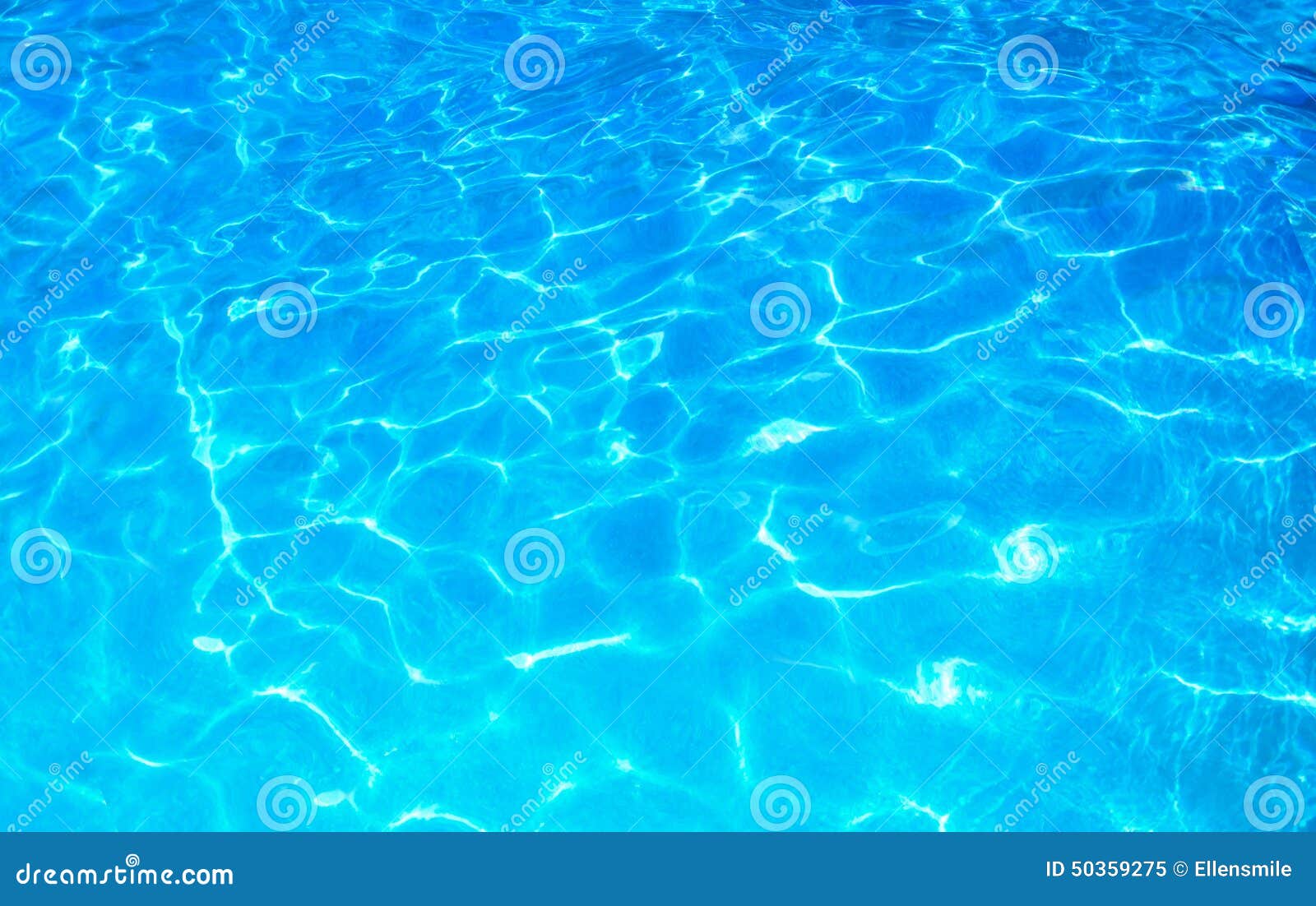 Clear Ocean Water Wallpaper
