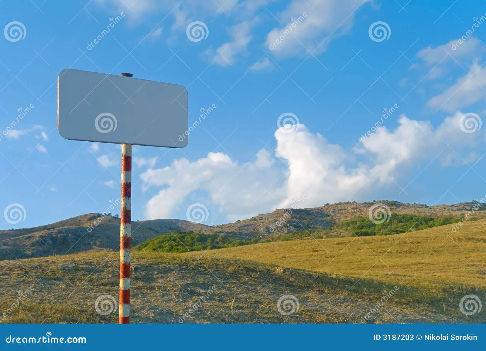 Clear sign in mountains stock image. Image of blue, land - 3187203