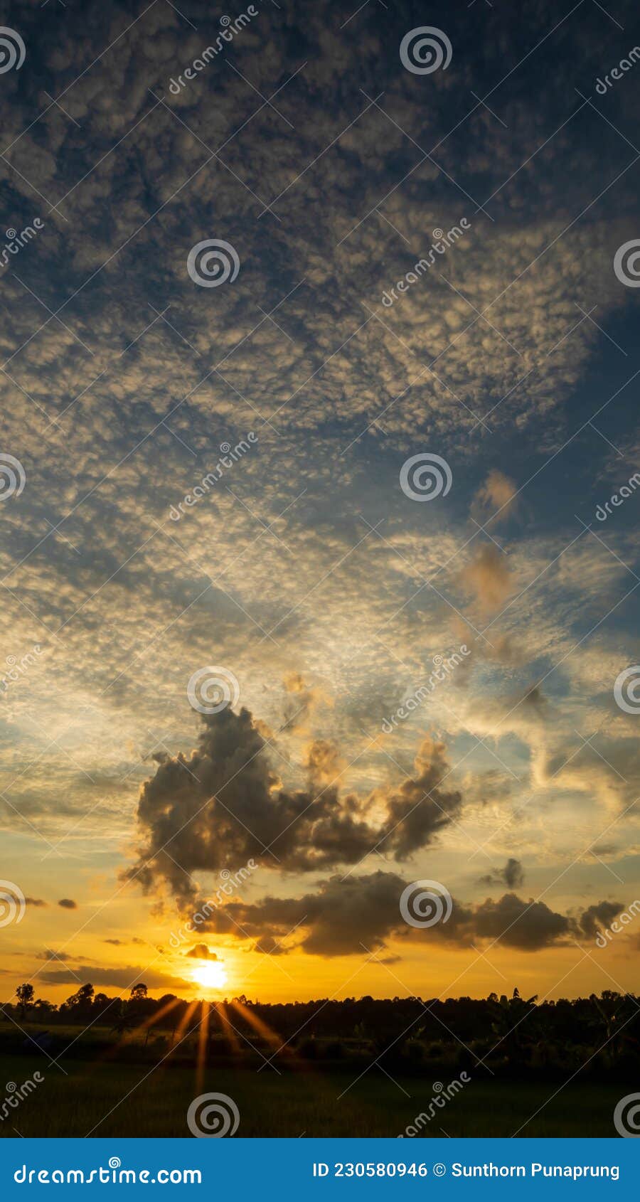 Atmosphere, Clouds, Sun Rays in the Evening Stock Photo - Image of ...