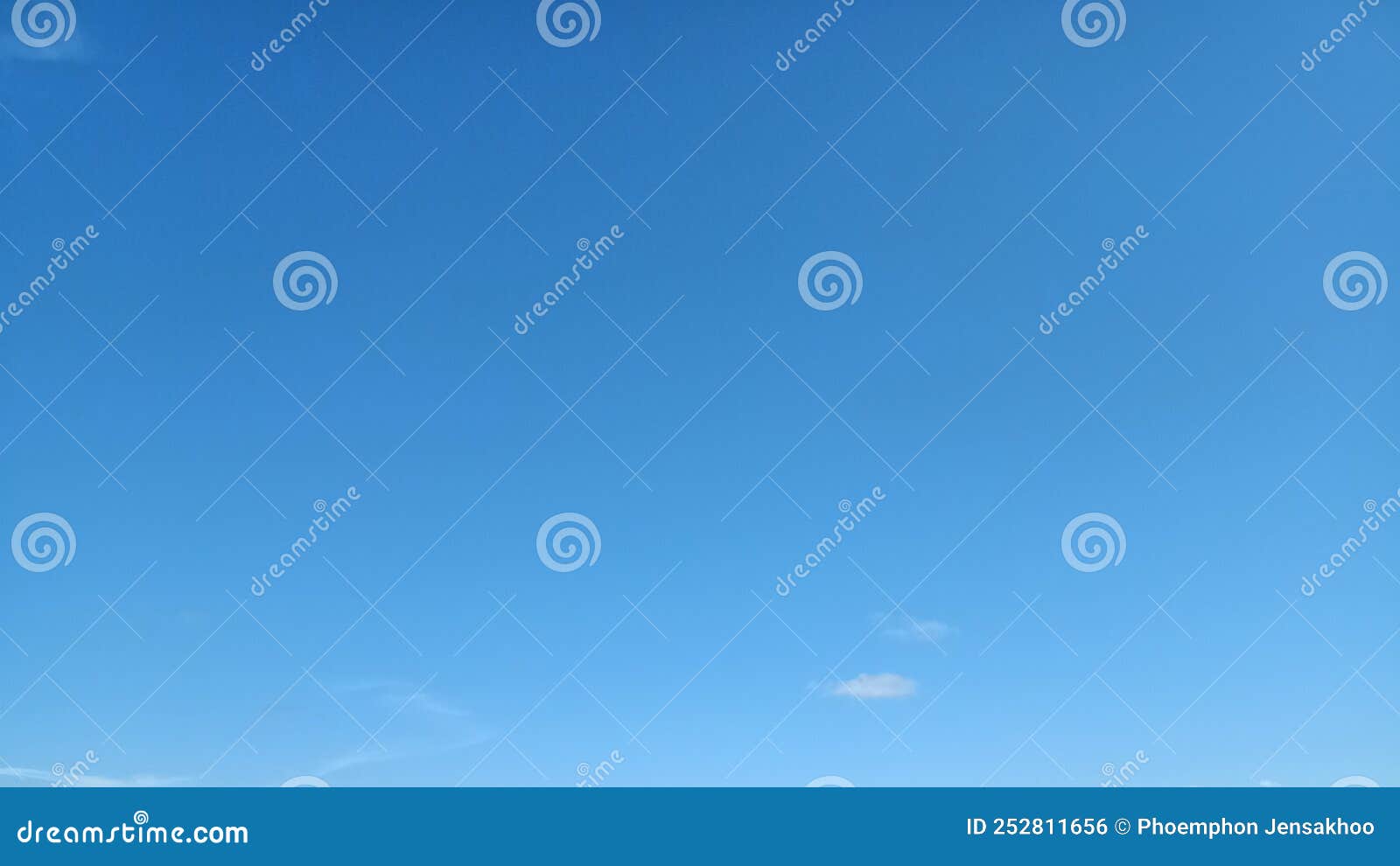 Clear Sky Pictures. Bright Sky Background. Cloudless Sky Stock Photo ...