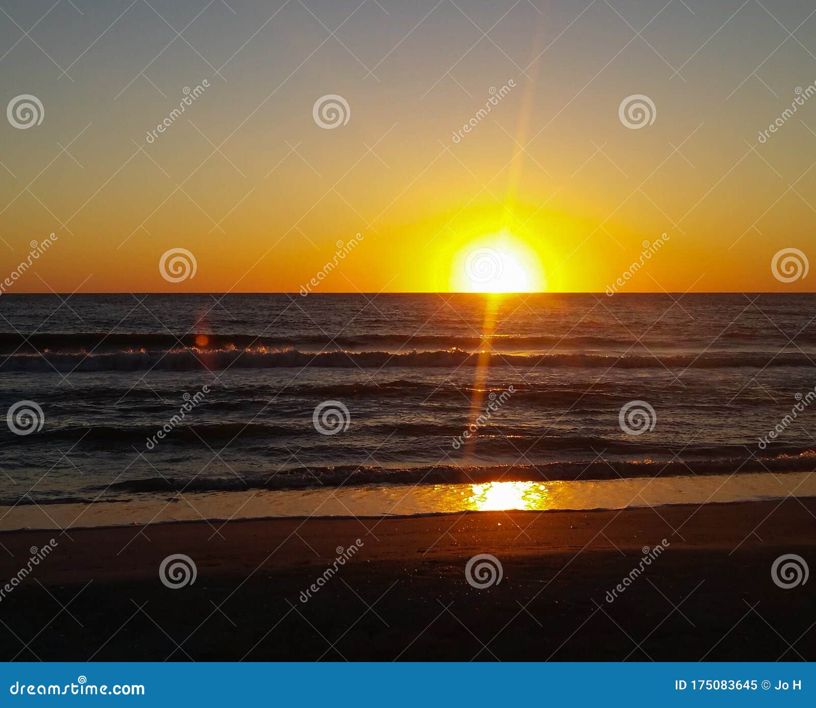 Clear Fire-Sky Winter Beach Sunset Stock Image - Image of gray, orange ...