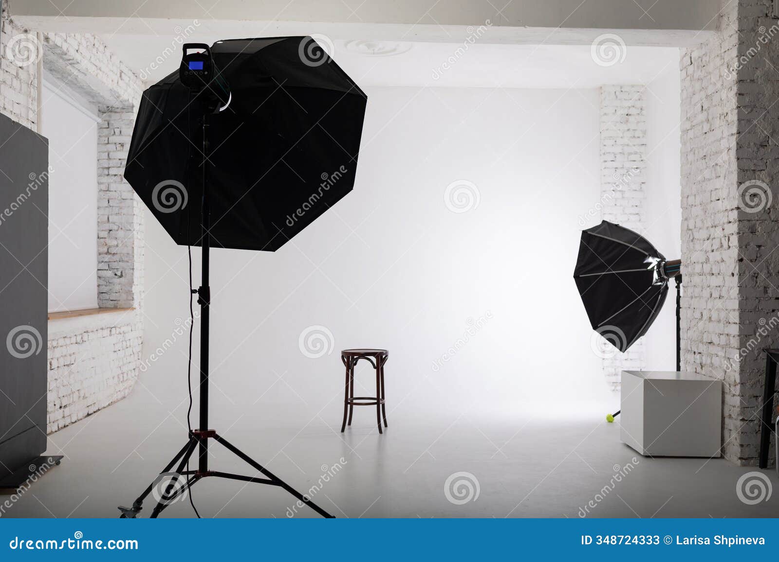 Clear White Cyclorama. Light Background with with Professional Lighting ...