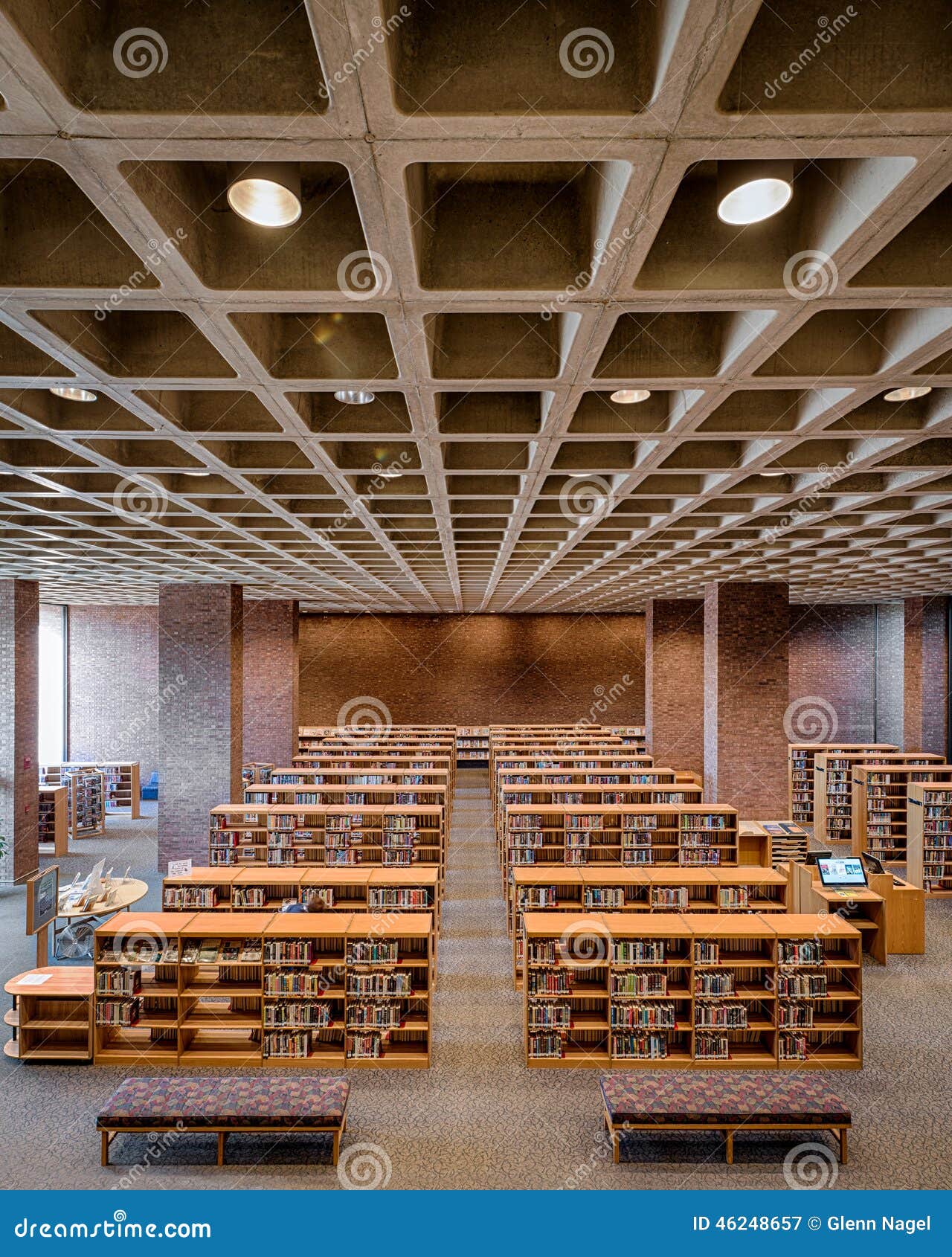 Cleo Rogers Memorial Library Editorial Photography - Image of inside ...