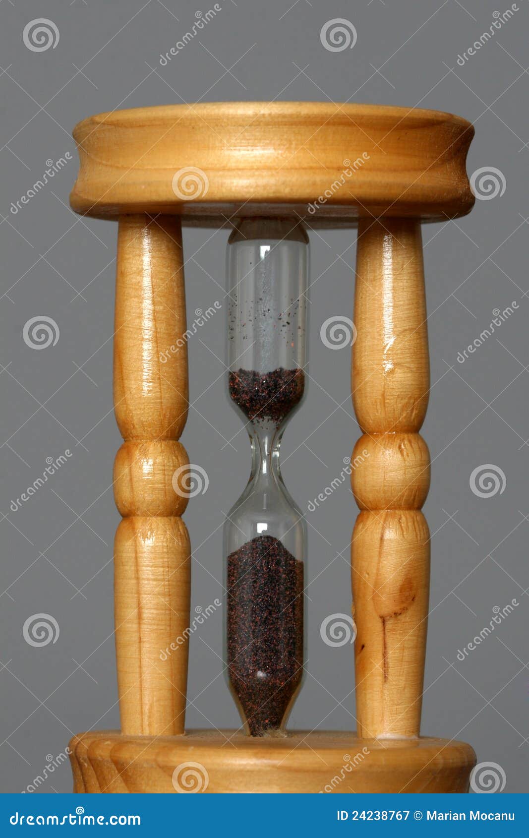 Clepsydra stock afbeelding. Image of stroom, glas, klok - 24238767