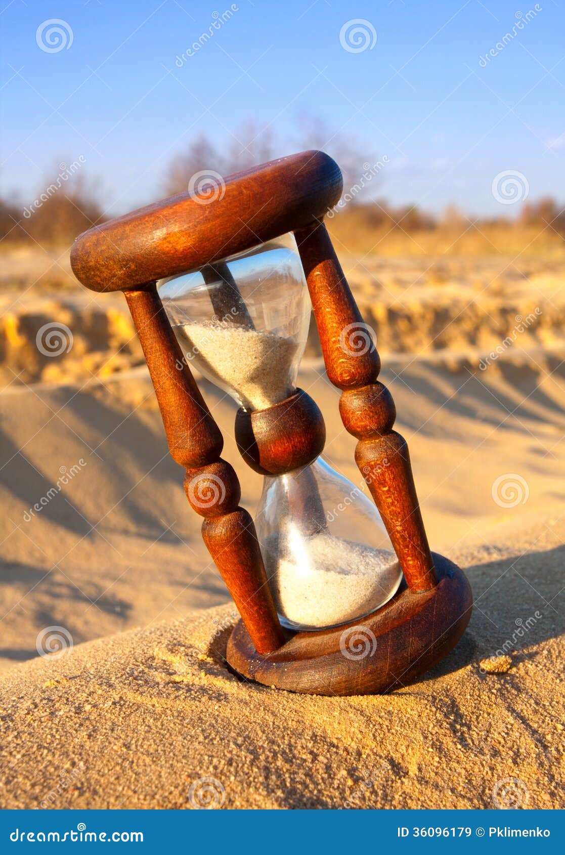 Clessidra immagine stock. Immagine di avventura, adattato - 36096179