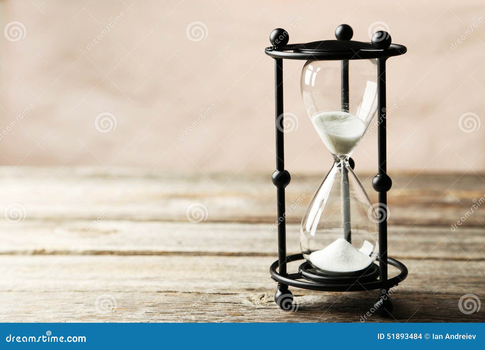 Clessidra fotografia stock. Immagine di azione, grigio - 51893484
