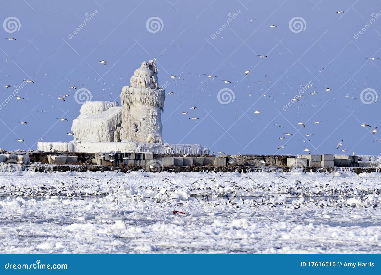 Cleveland Harbor West Pierhead Lighthouse Stock Photo - Image of river ...