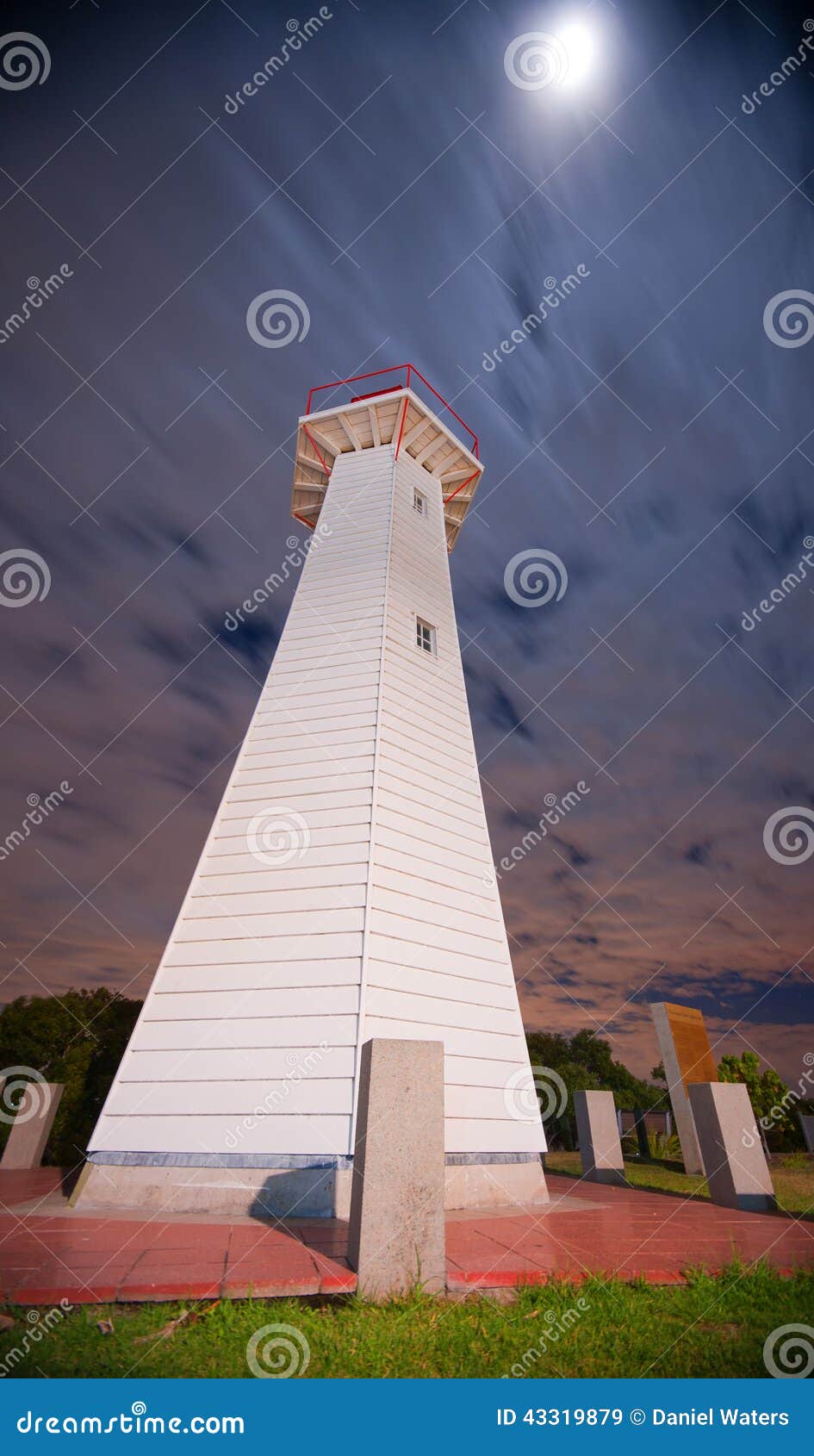 Cleveland Light House Point Stock Image - Image of light, point: 43319879