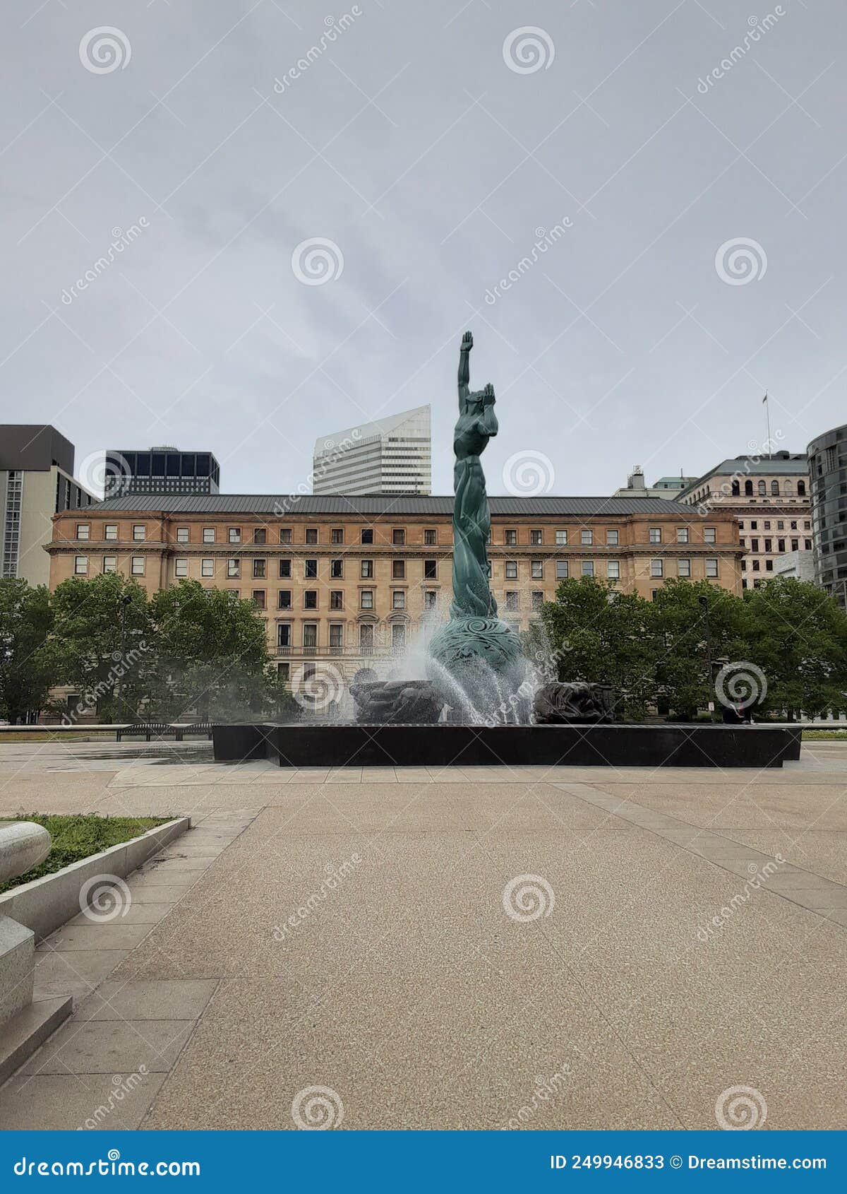 Cleveland Ohio Statue Picture Peace War Editorial Stock Photo - Image ...