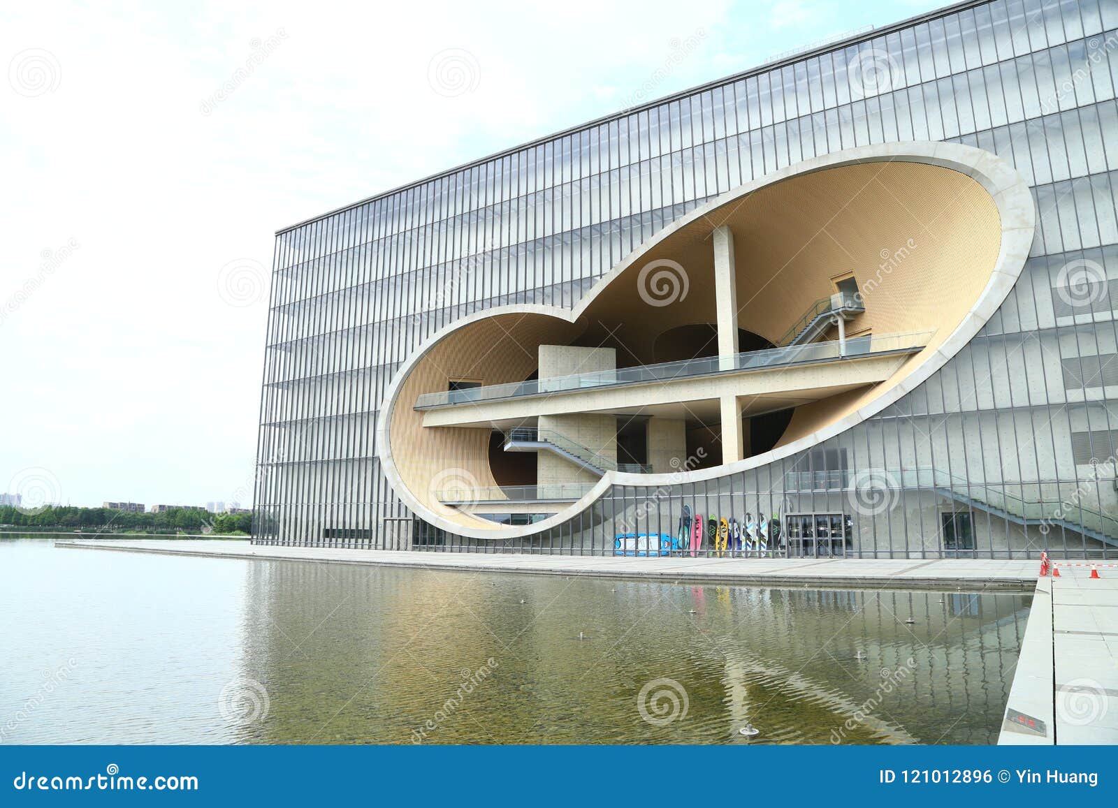 Shanghai Poly Grand Theater Editorial Photo - Image of sunny, grand ...