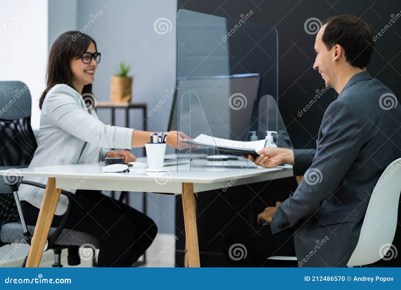 Client Signing Contract at Desk Stock Photo - Image of clothes, handing ...