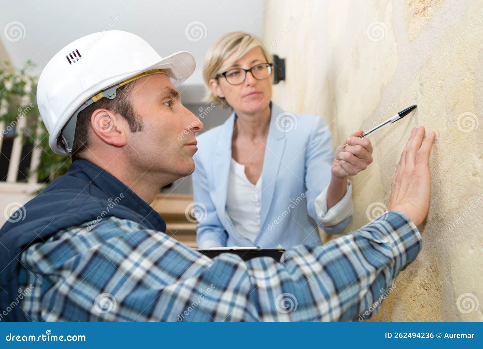 Cliente and Mason Worker Checking Finishing Wall Stock Photo - Image of ...