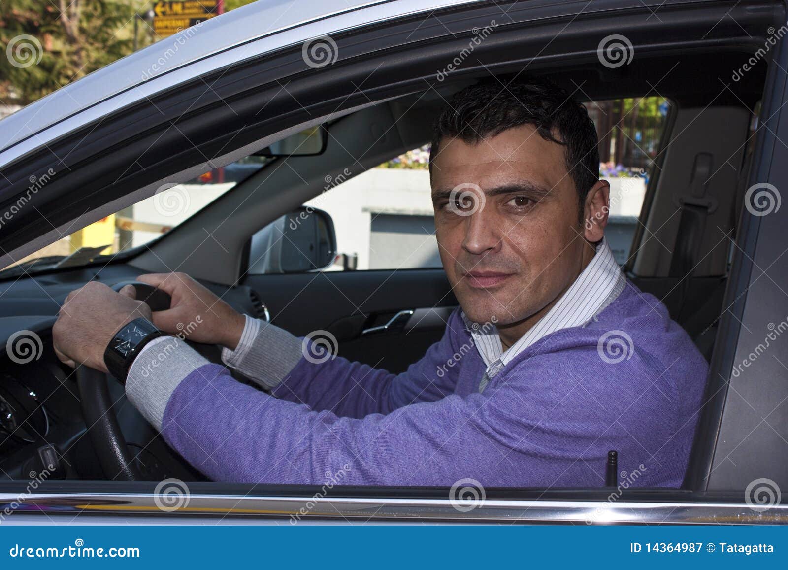 Cliente soddisfatto immagine stock. Immagine di caucasico - 14364987