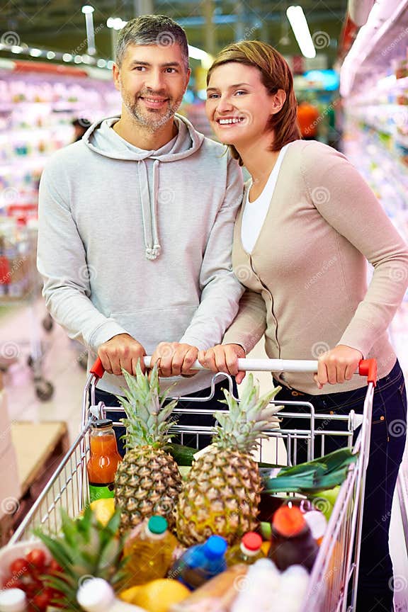 Clientes felizes imagem de stock. Imagem de produto, consumismo - 33830597