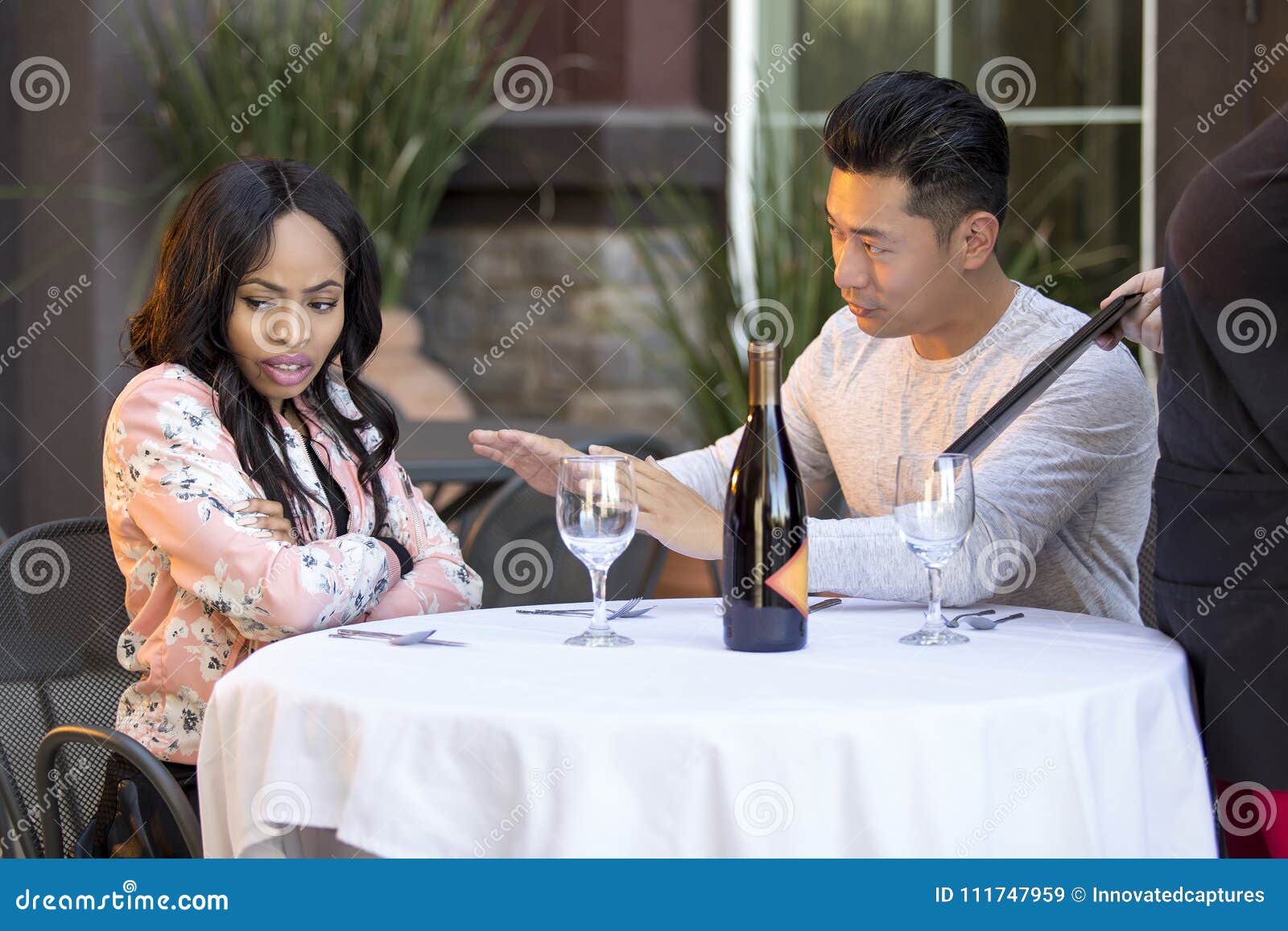 Clienti Arrabbiati Del Ristorante Immagine Stock - Immagine di modi ...