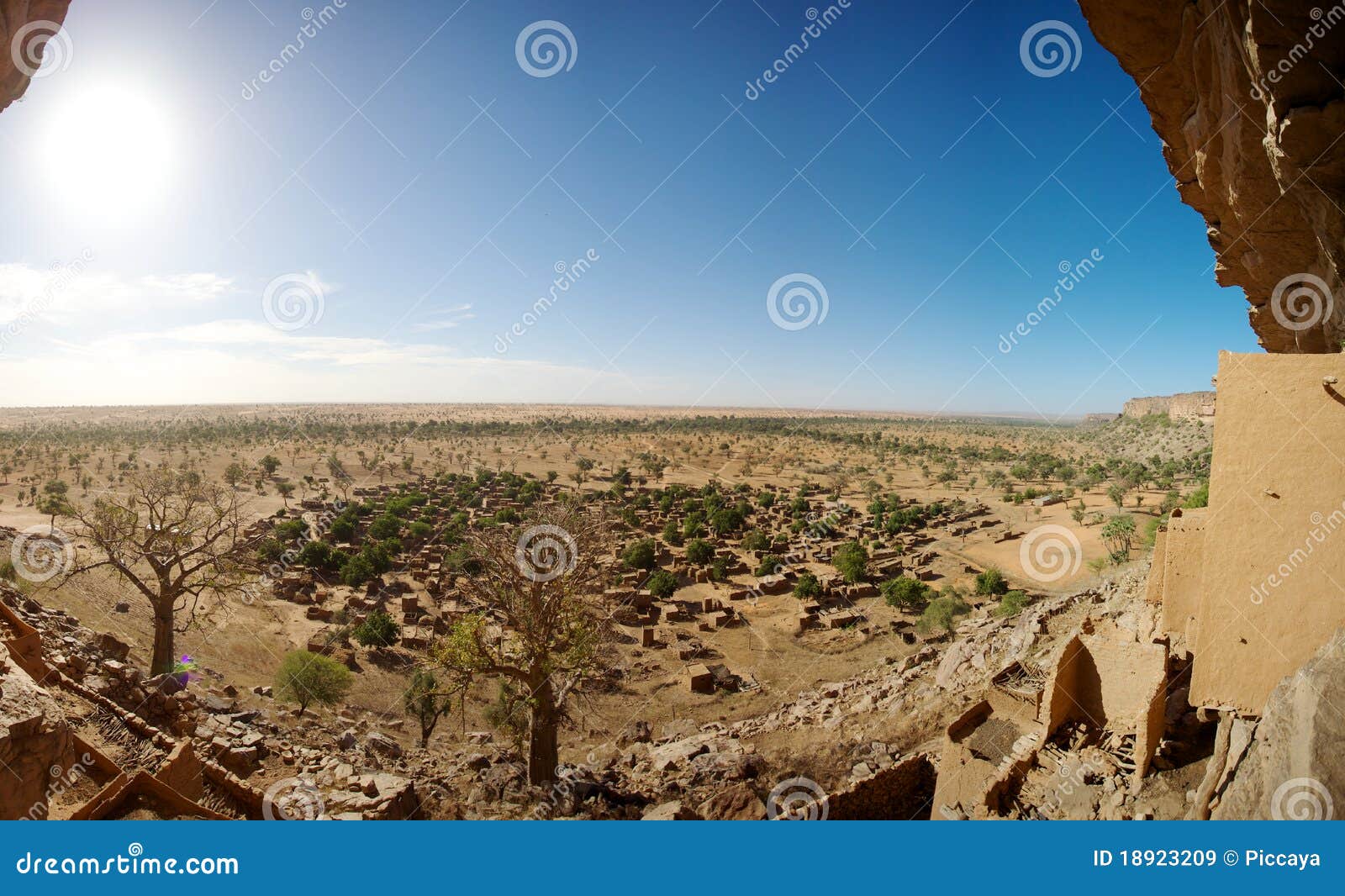 Cliff of Bandiagara stock image. Image of travel, unesco - 18923209