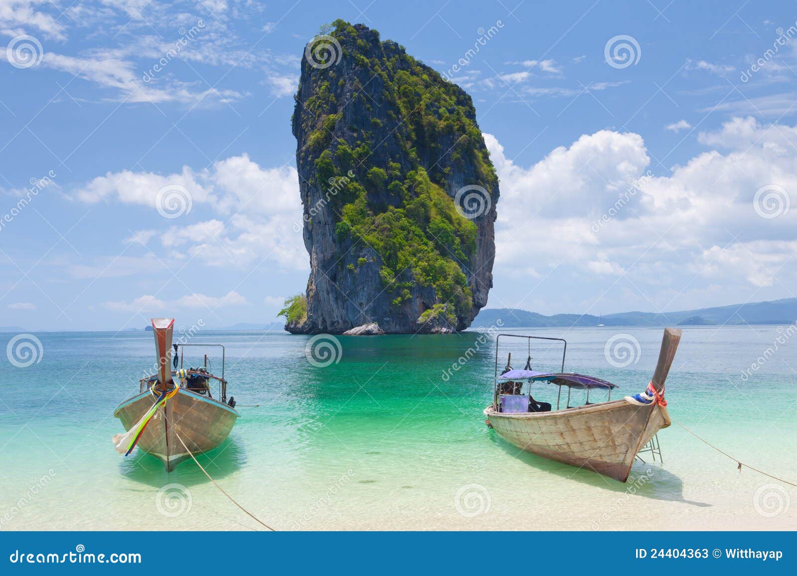 Cliff and boats stock image. Image of green, paradise - 24404363