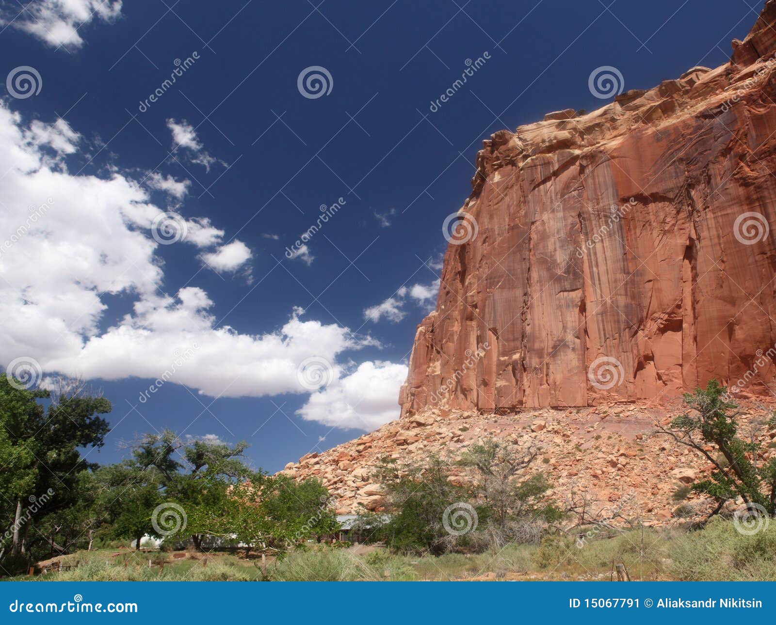 Cliff at Capitol Reef National Park Stock Image - Image of blue ...