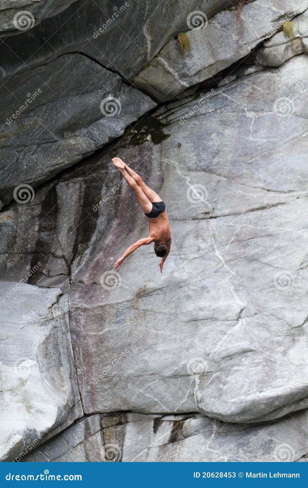 Cliff Divers Compete for WHDF Title. Editorial Stock Photo - Image of ...