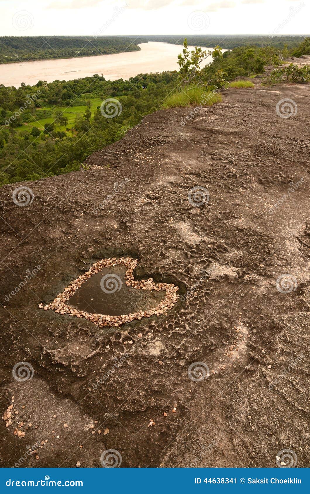 Cliff of heart stock image. Image of imagine, precipice - 44638341