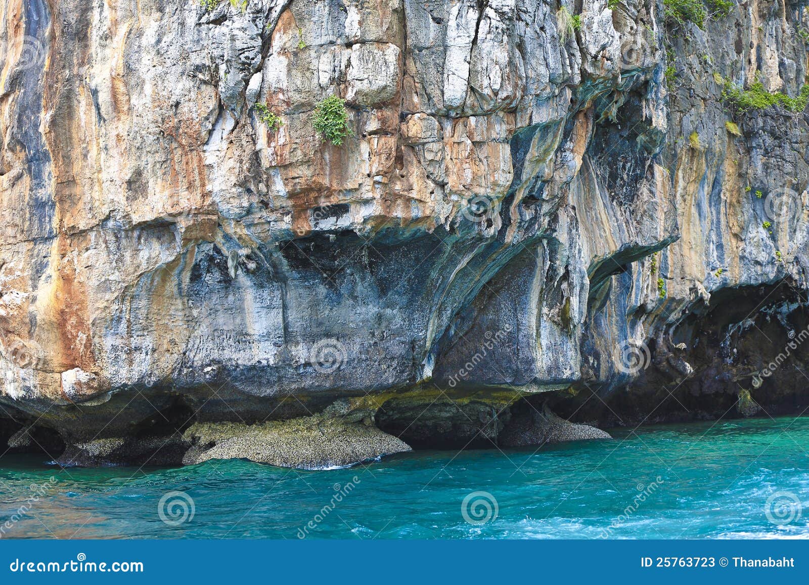 The cliff island stock image. Image of mountain, travel - 25763723