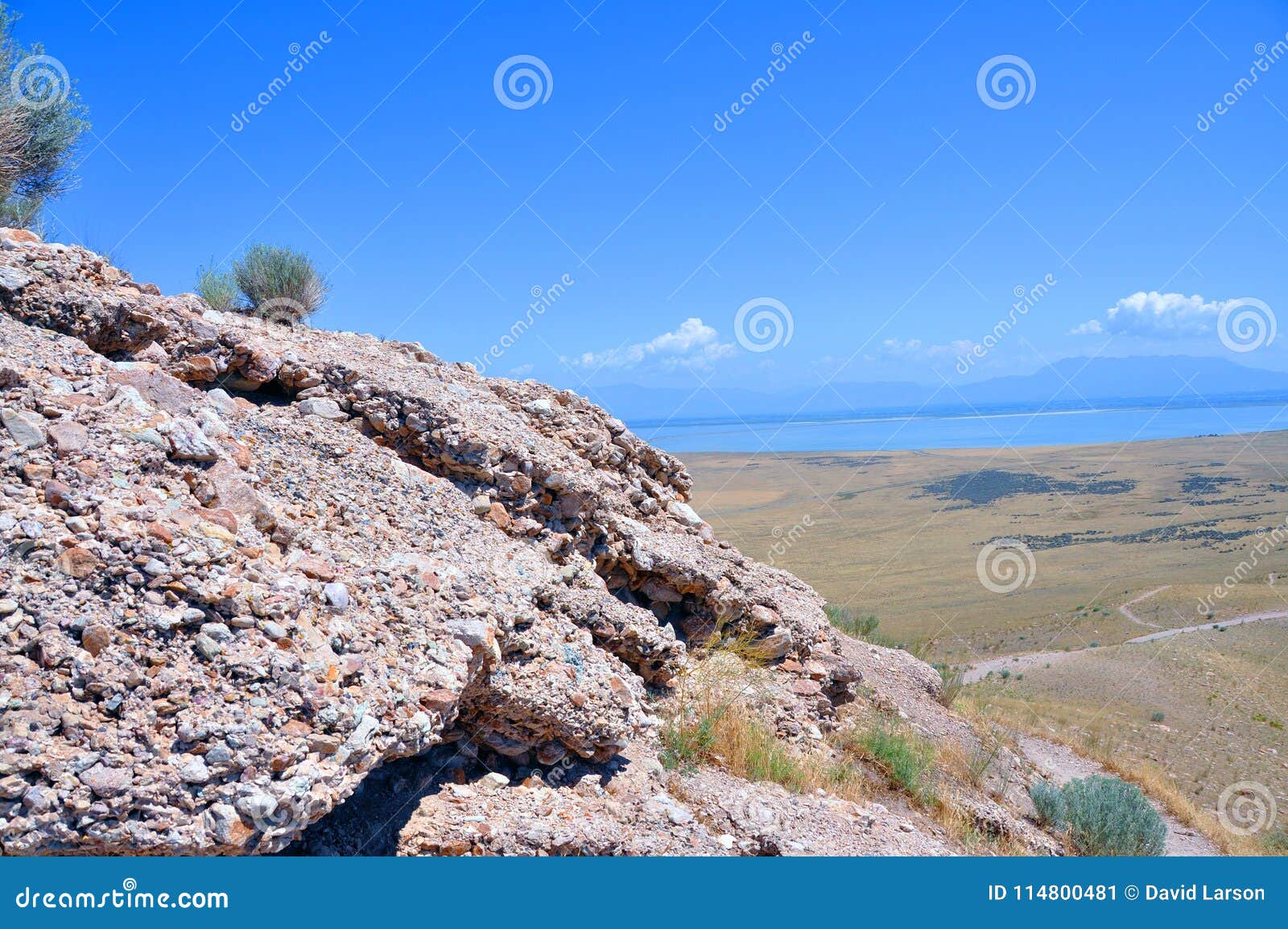 Cliff Overlooking Great Salt Lake in Utah Stock Image - Image of rocks ...