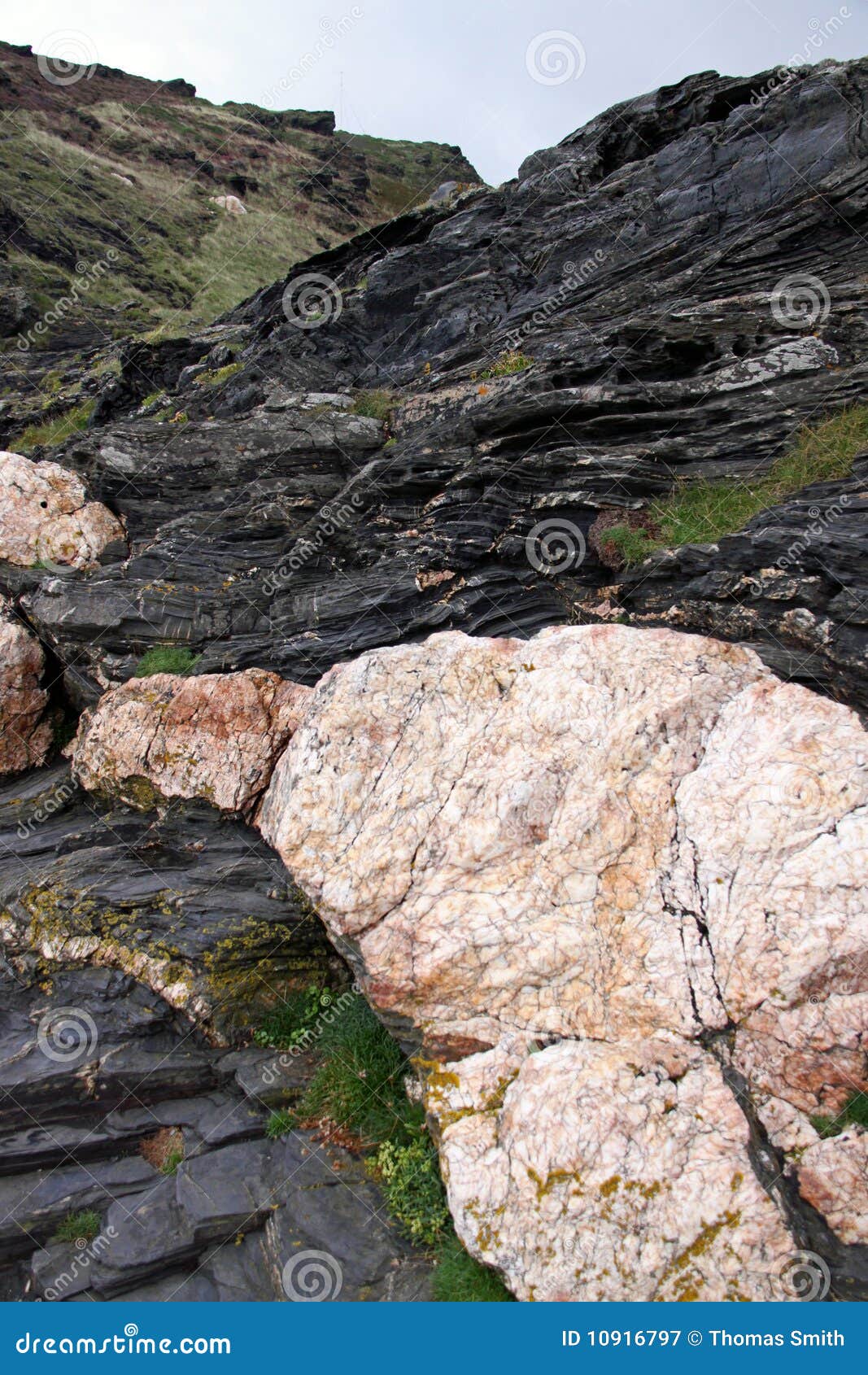 Cliff Rock Detail and Quartz Stone Stock Image - Image of cliff ...