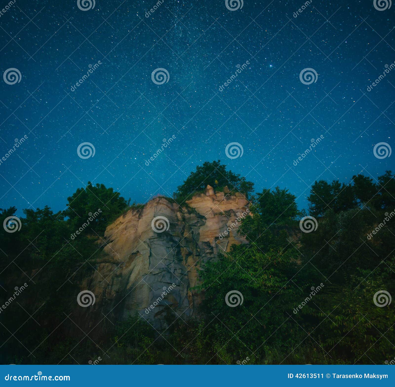 Cliff under star night sky stock image. Image of forest - 42613511