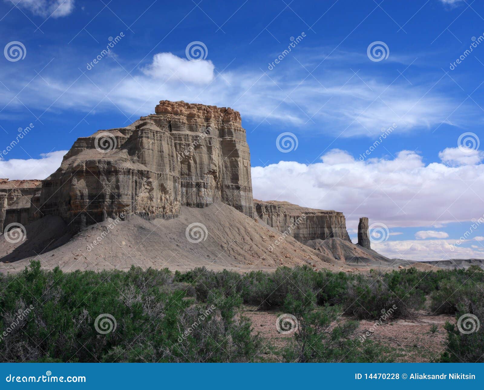 Cliff in Utah stock photo. Image of mountain, desert - 14470228