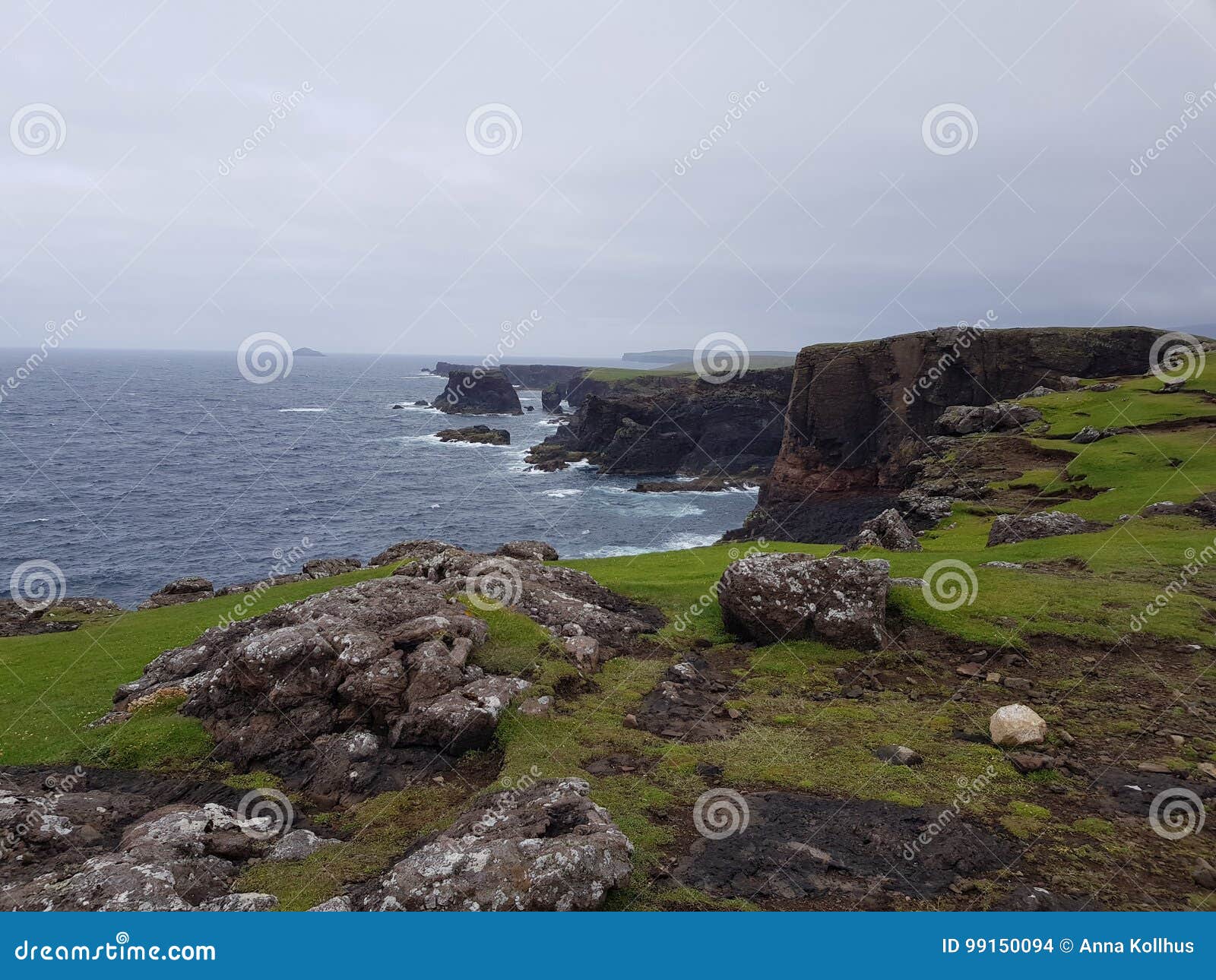 Cliffs Eshaness Lighthouse stock photo. Image of gray - 99150094