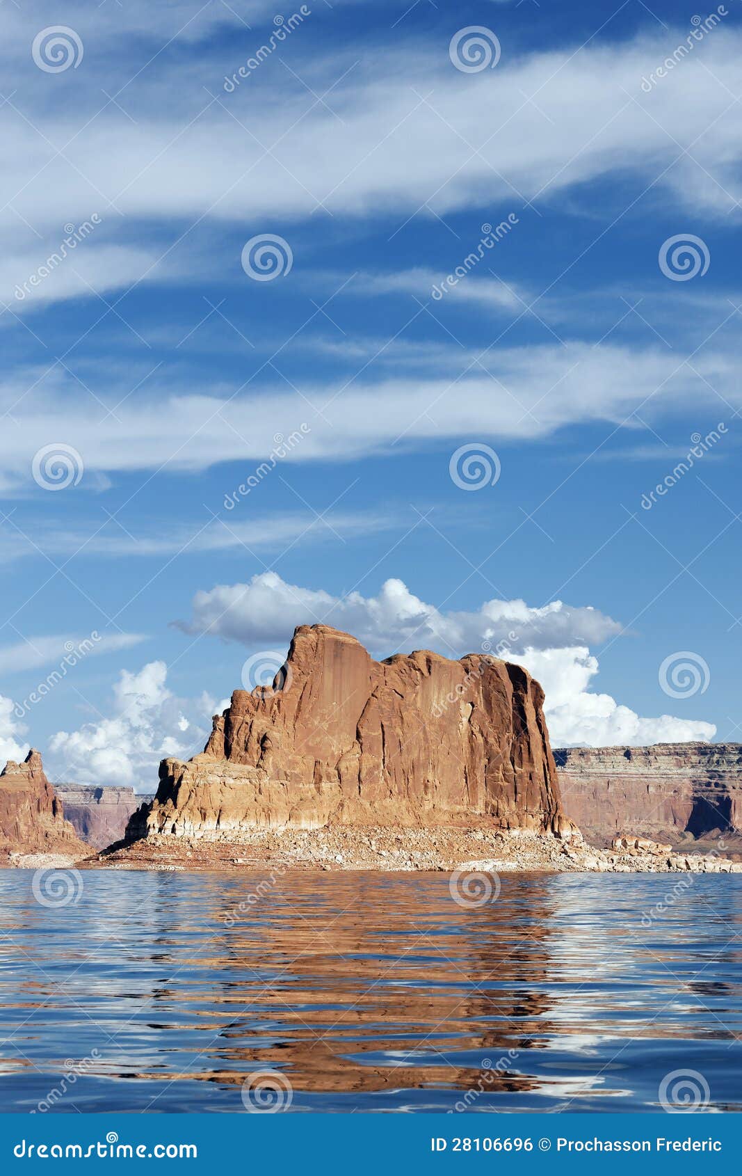 Cliffs of Lake Powell stock photo. Image of powell, rock - 28106696